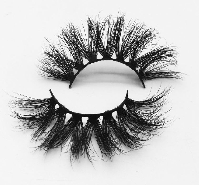 Jenny Lash – Tré C Cosmetics